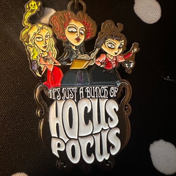 Disney | Accessories | Nwt Hocus Pocus Keychain | Poshmark
